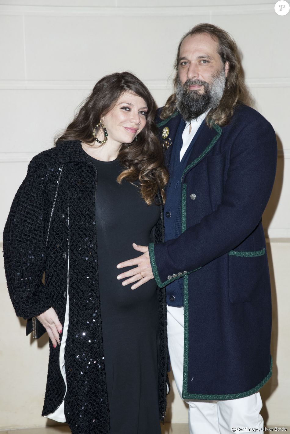 Sébastien Tellier et sa femme Amandine de la Richardière (enceinte ...
