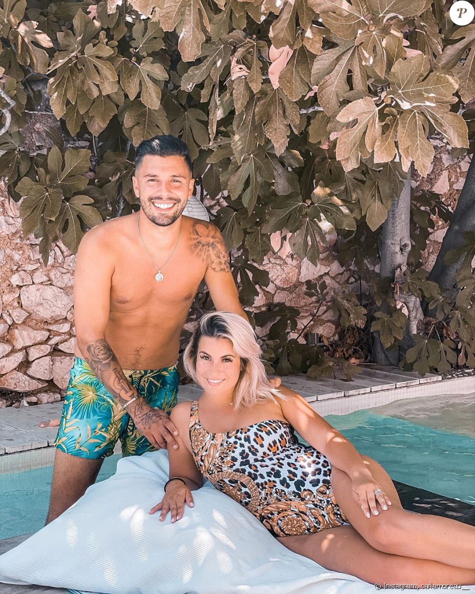 Carla Moreau et Kevin Guedj en maillot de bain, le 23 juillet 2020, sur ... Carla Moreau et Kevin Guedj en maillot de bain, le 23 juillet 2020, sur ...
