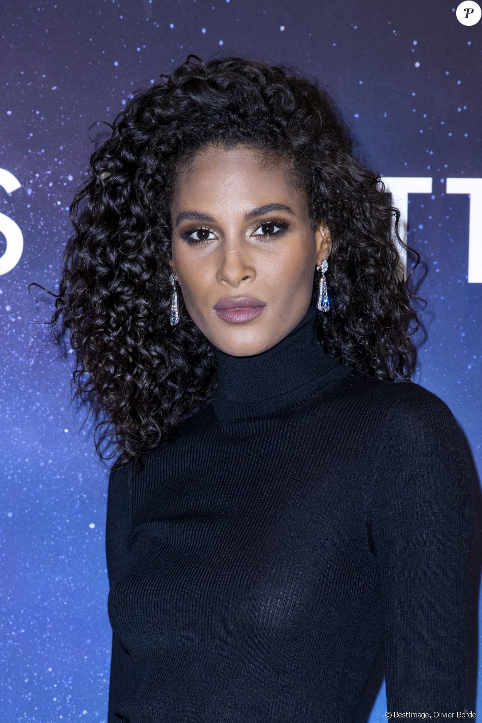 Cindy Bruna assiste à la soirée Louis Vuitton Stellar Jewelry Cocktail ...