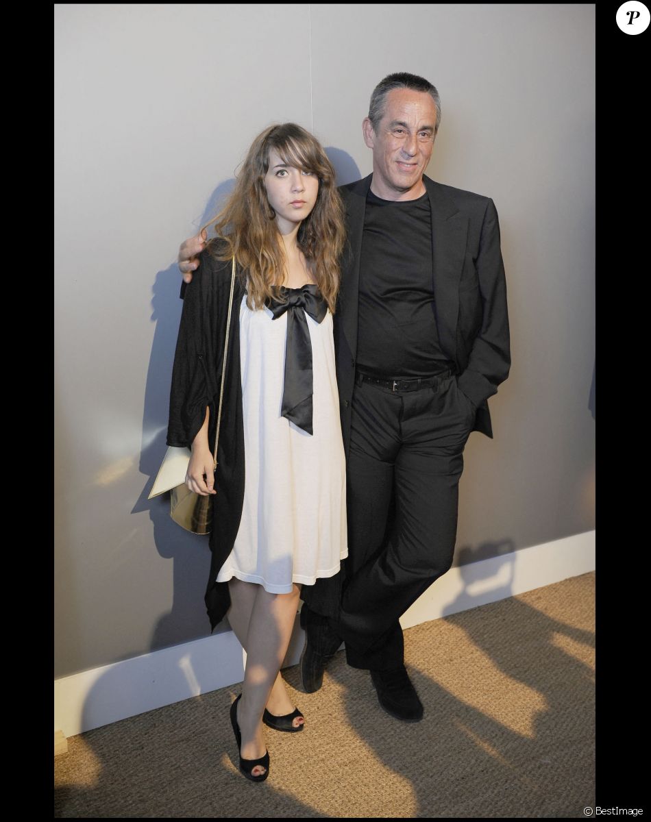 Thierry Ardisson, sa fille Ninon en couple et mariée : photos intimes ...