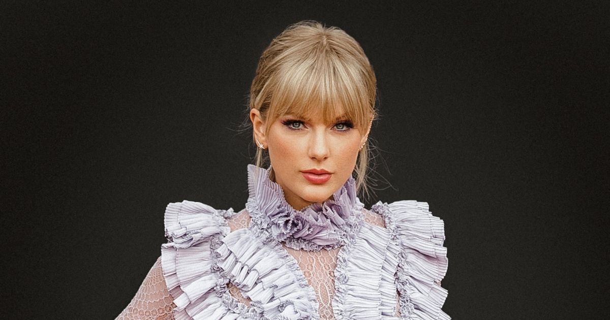 Exclusif - Taylor Swift en shooting lors des Billboard Music Awards à ...