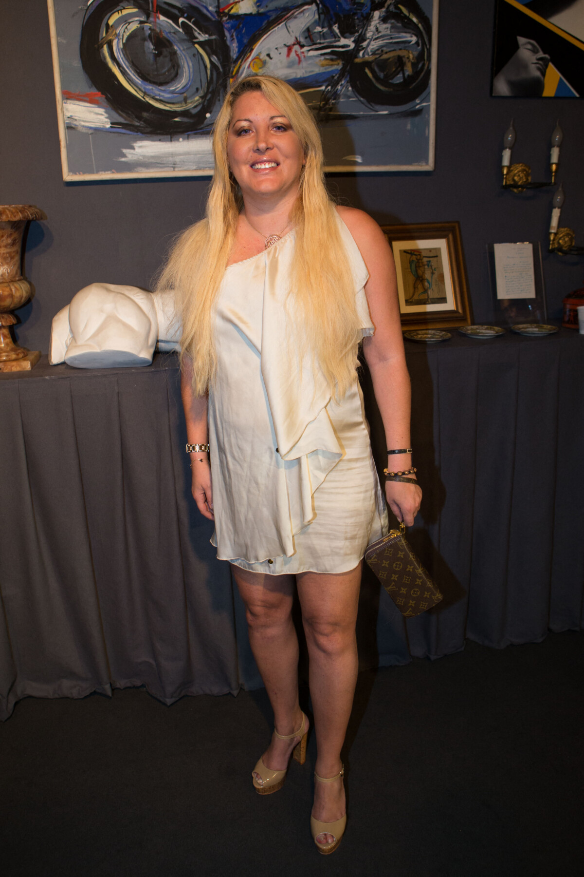 Photo : Loana en 2021 - Purepeople