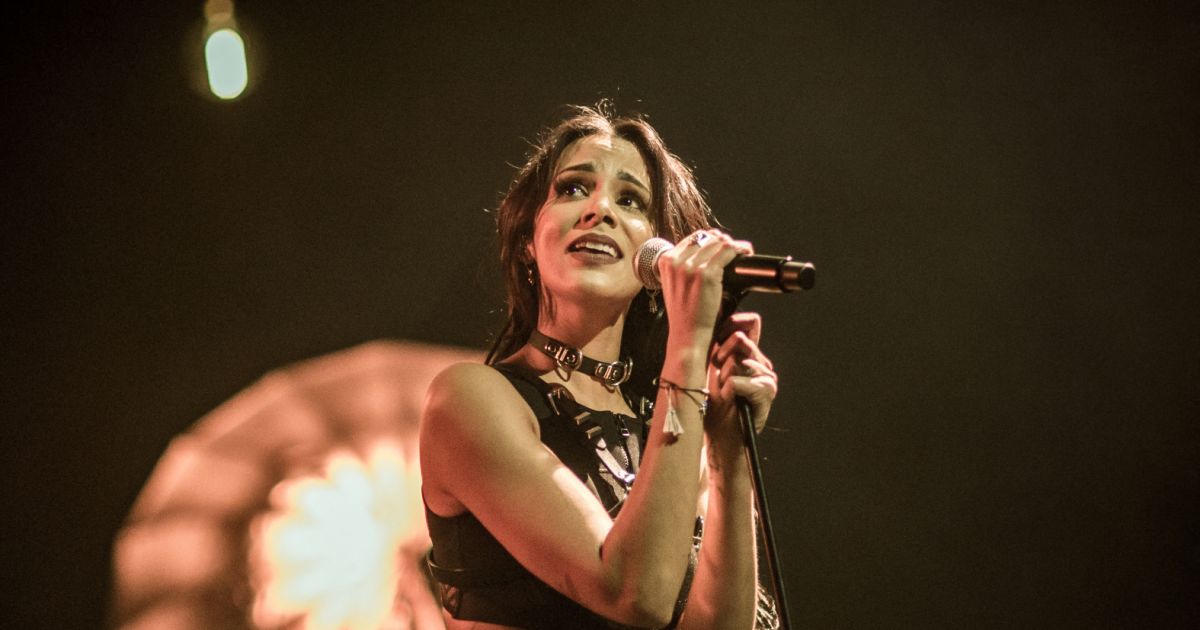 Exclusif - La chanteuse Shy'm en concert aux Folies Bergère à Paris. Le ...