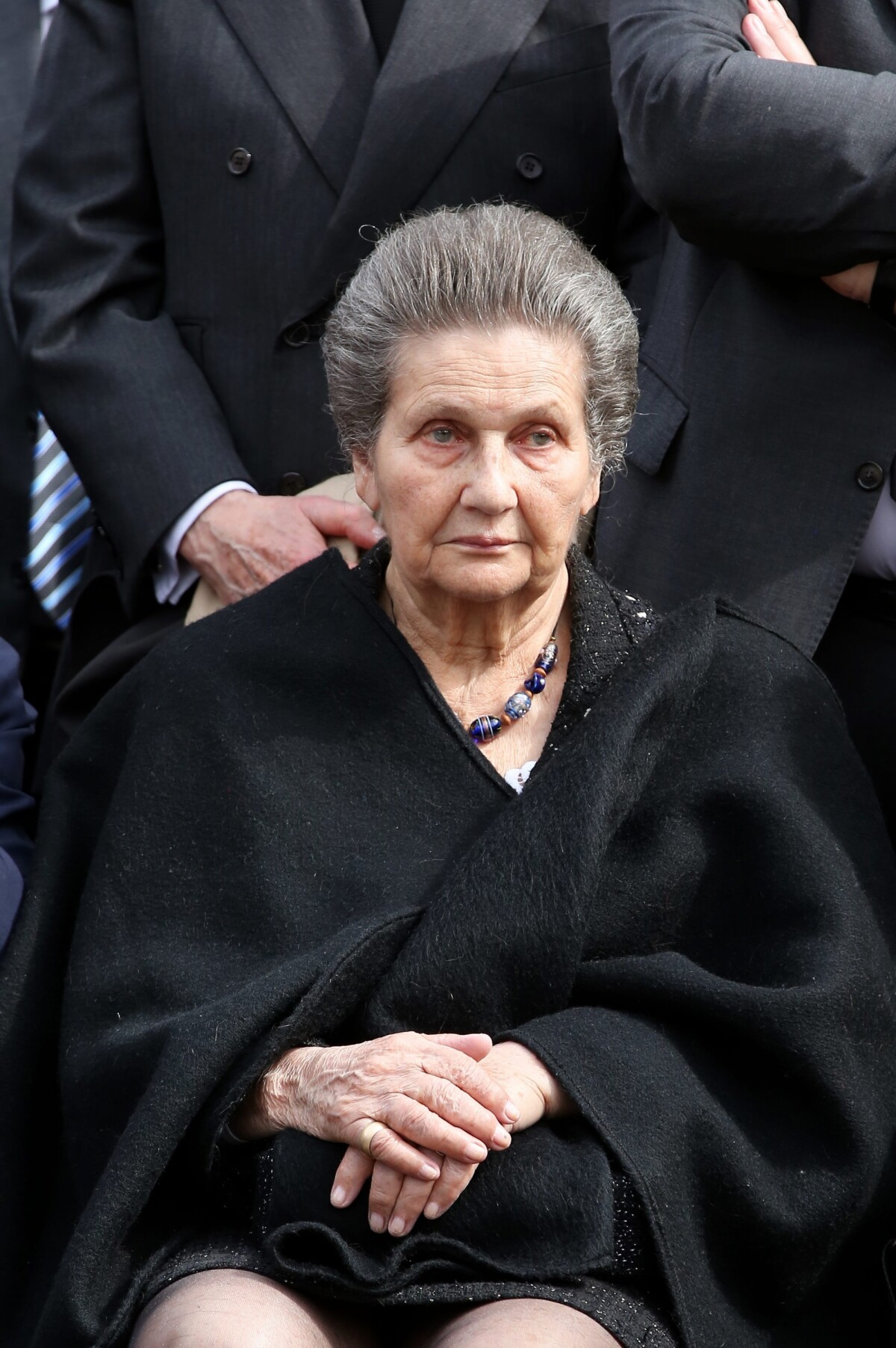 Photo : Simone Veil - Obsèques de Antoine Veil au cimetière du ...