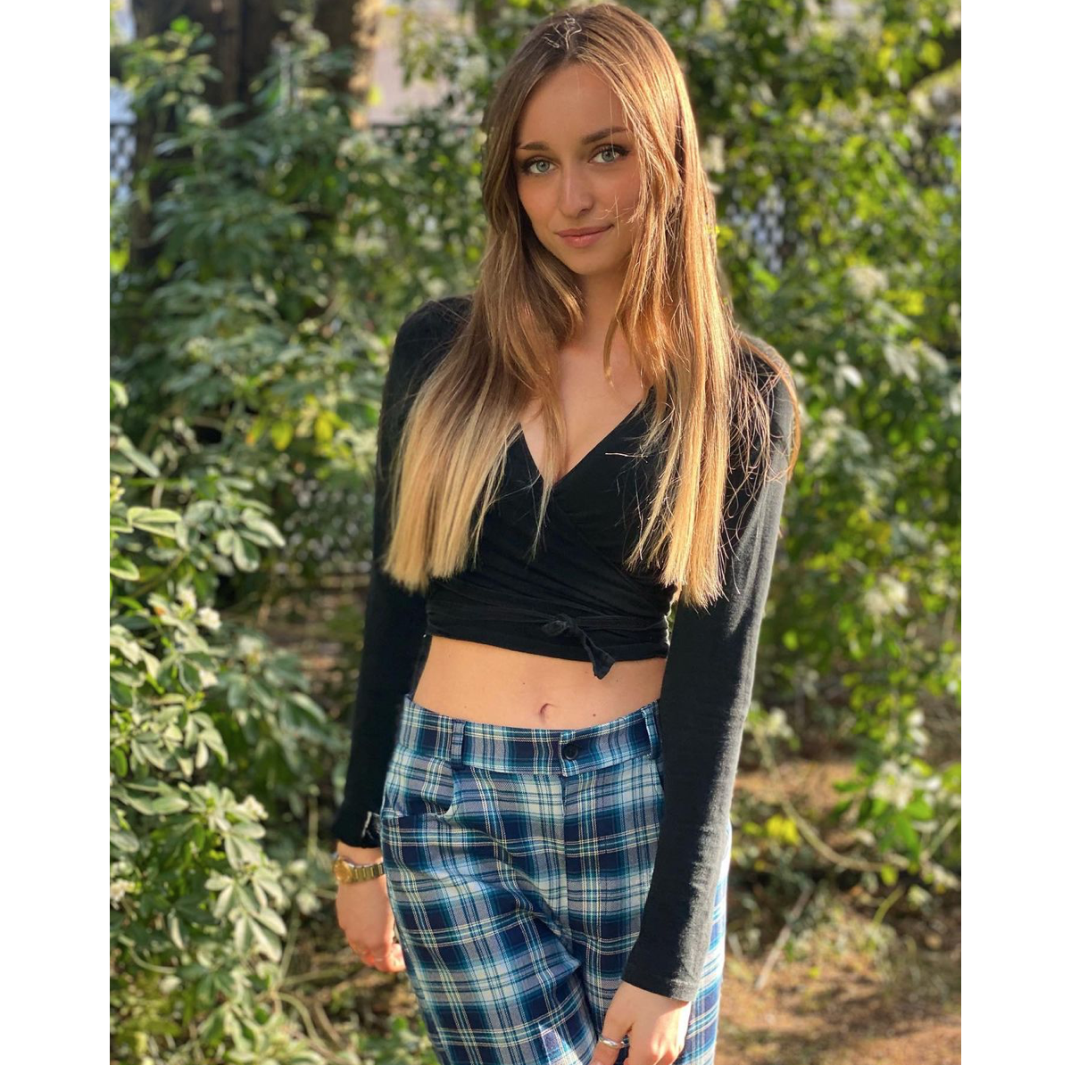 Photo : Emma Smet en avril 2021. - Purepeople
