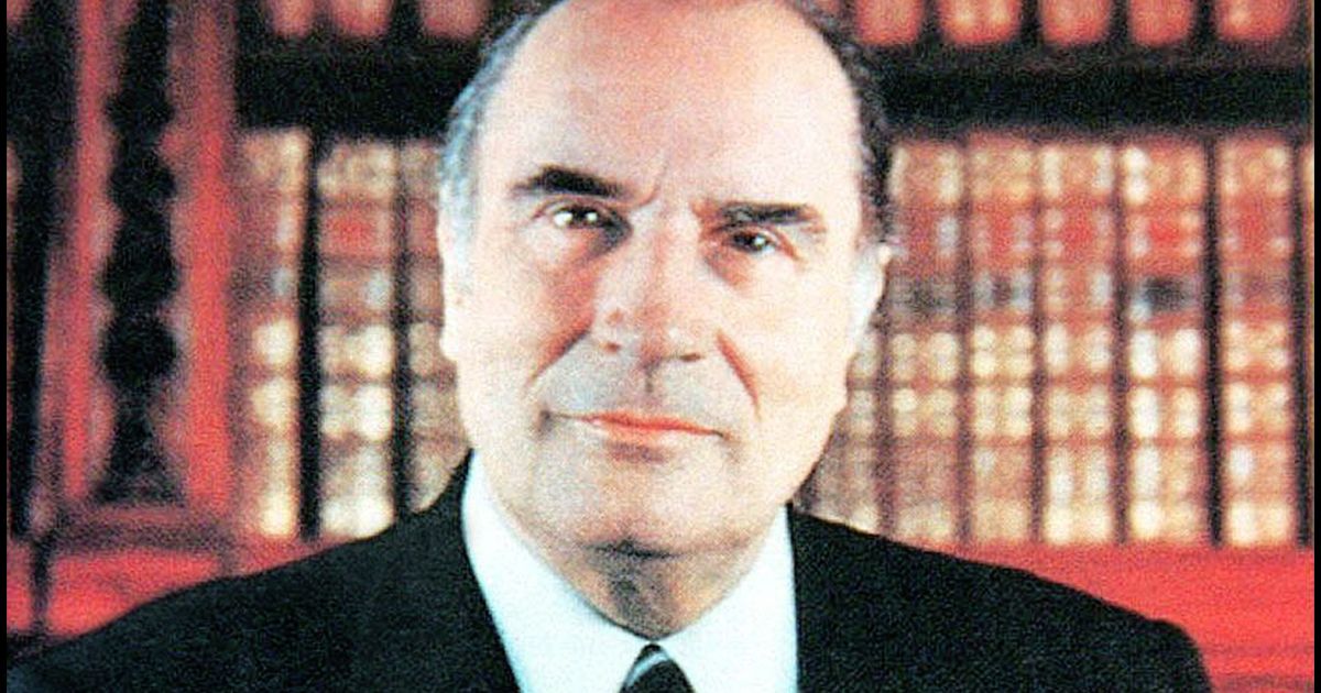Portrait de François Mitterrand. - Purepeople