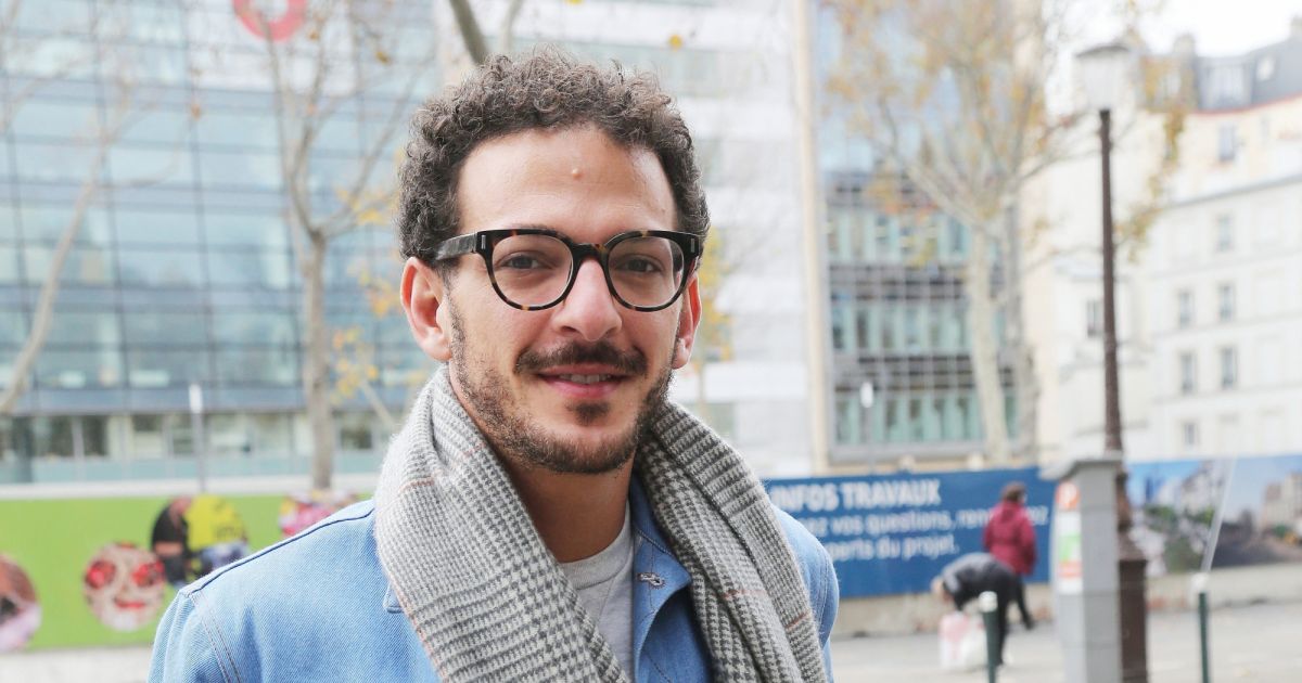 Exclusif - Vincent Dedienne quitte les studios RTL à Paris, le 2 ...