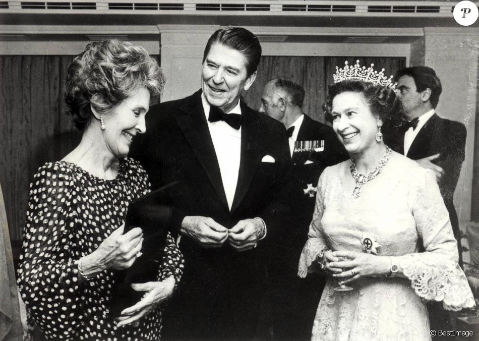 La reine Elisabeth II d'Angleterre avec le président des Etats-Unis ...