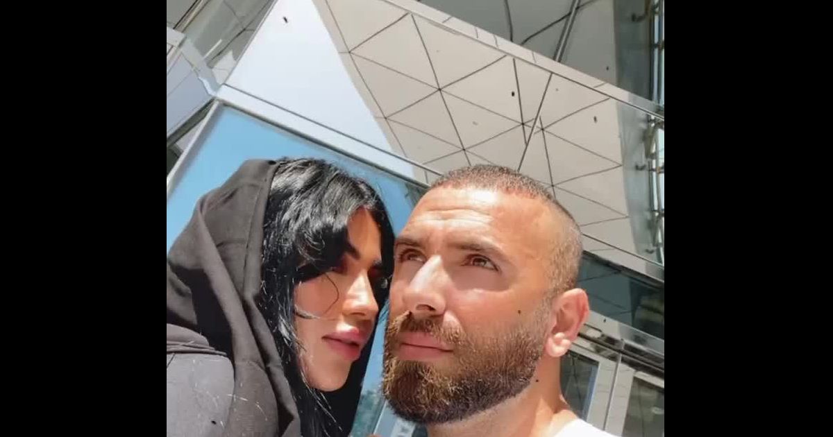 Feliccia et Mujdat posent ensemble sur Instagram. Juillet 2021 - Purepeople