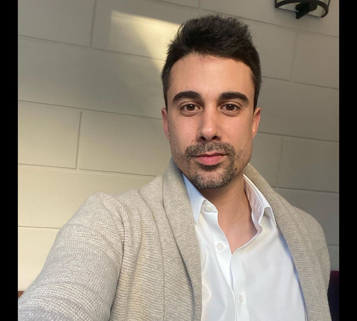 Photo : Yori Bailleres, le nouveau compagnon de Stéphane Bern - Purepeople