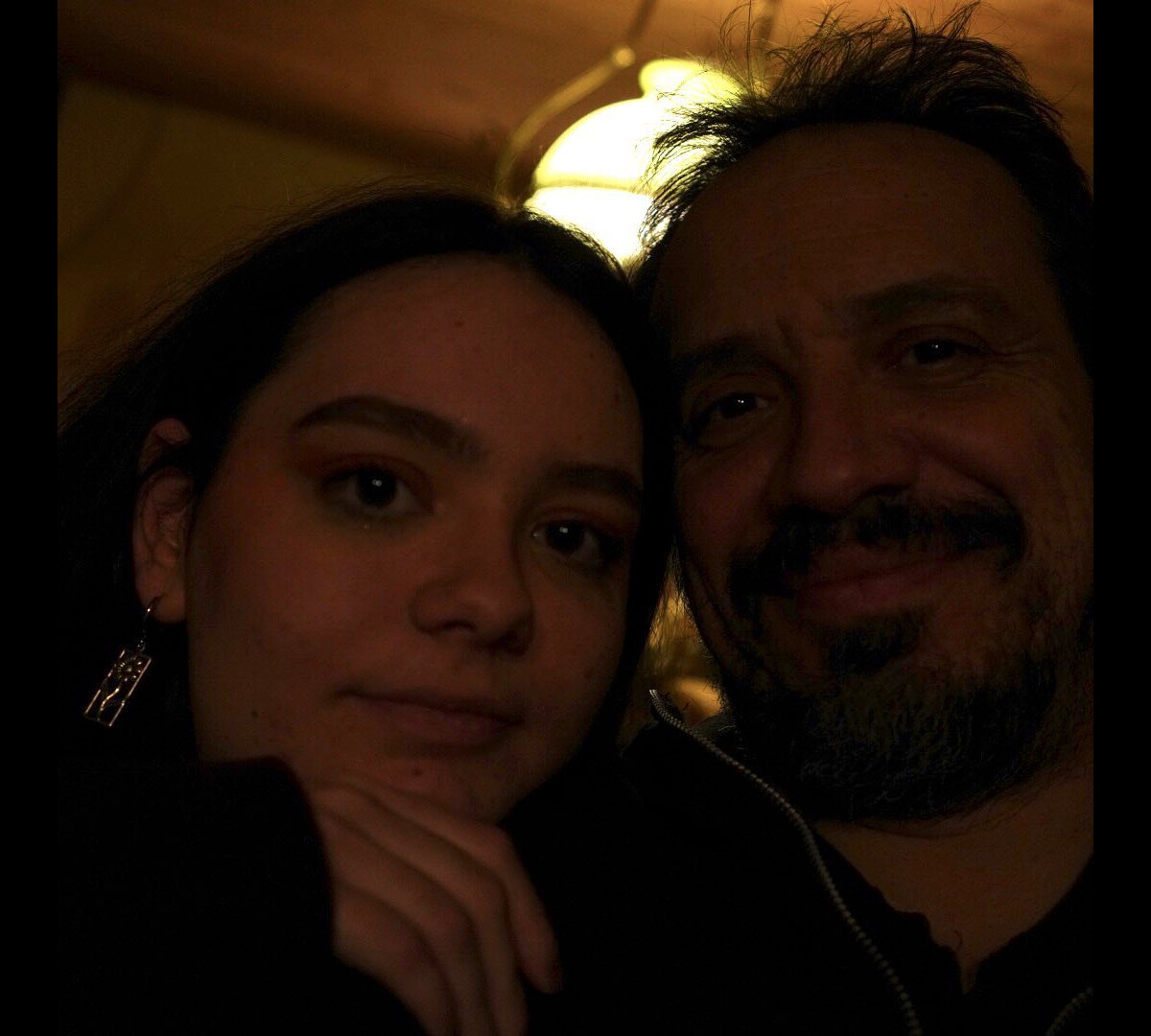 Photo : Alexandre Astier et sa fille Ariane sur Instagram, décembre ...