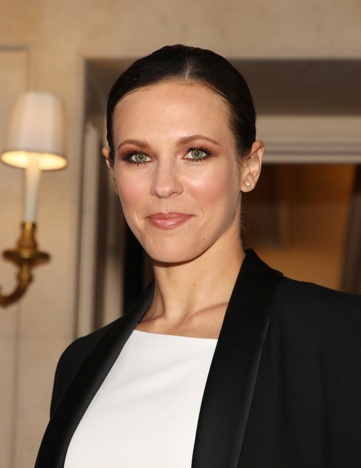 Photo : Lorie Pester lors de la 10ème édition du "Global Gift Gala" à l ...