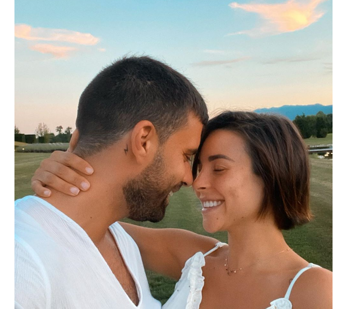 Photo : Vincent Queijo et sa fiancée Rym Renom sont devenus parents ...