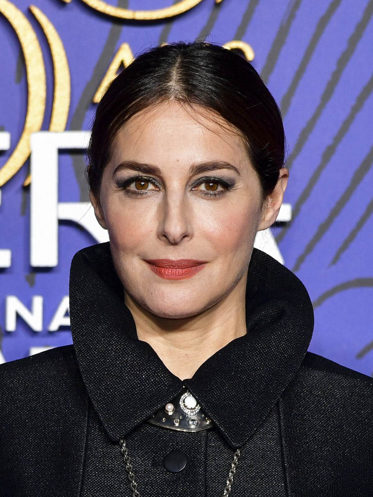Photo : Amira Casar - Gala du 350e anniversaire de l'Opéra Garnier à ...