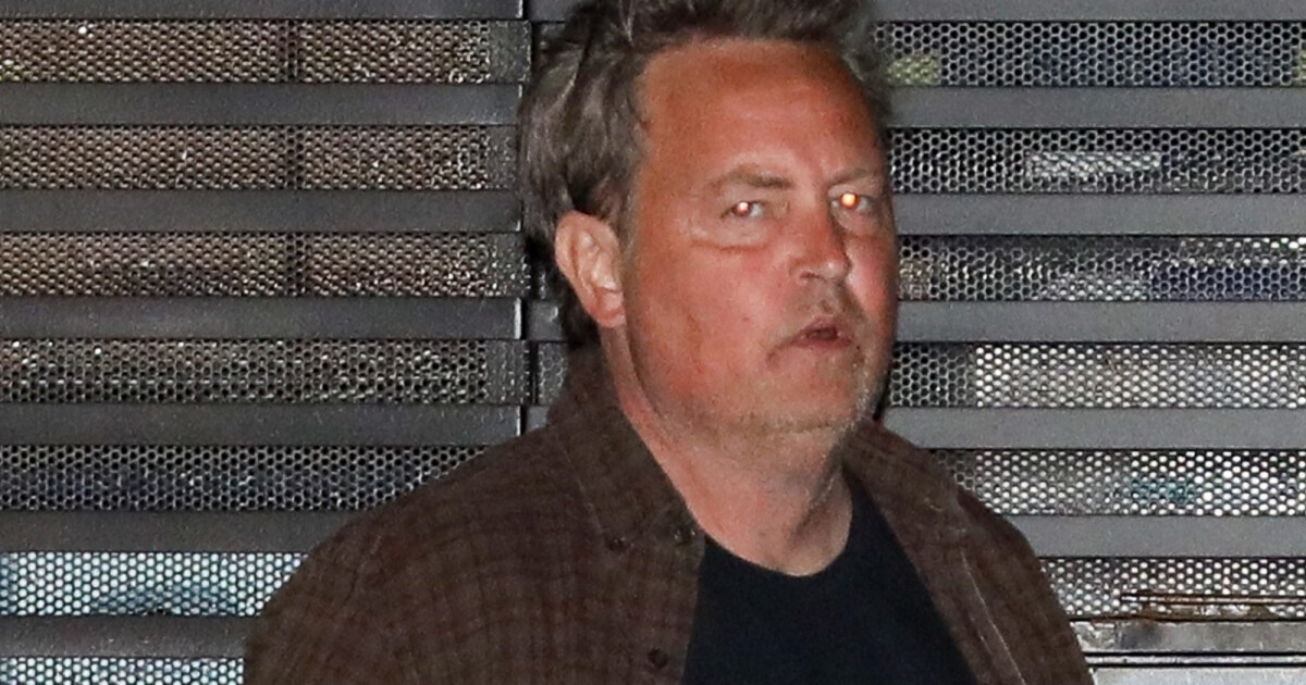 Matthew Perry (Friends) rattrapé par ses démons ? Des photos inquiètent ...