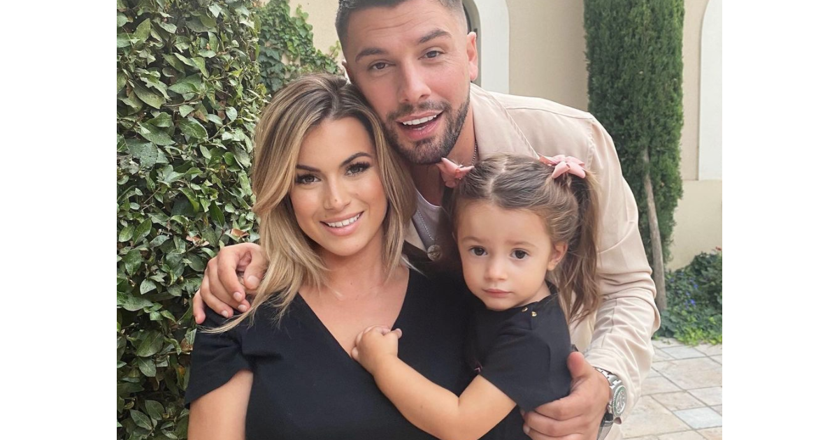 Carla Moreau et Kevin Guedj ont créé une poupée à l'éffigie de leur ...