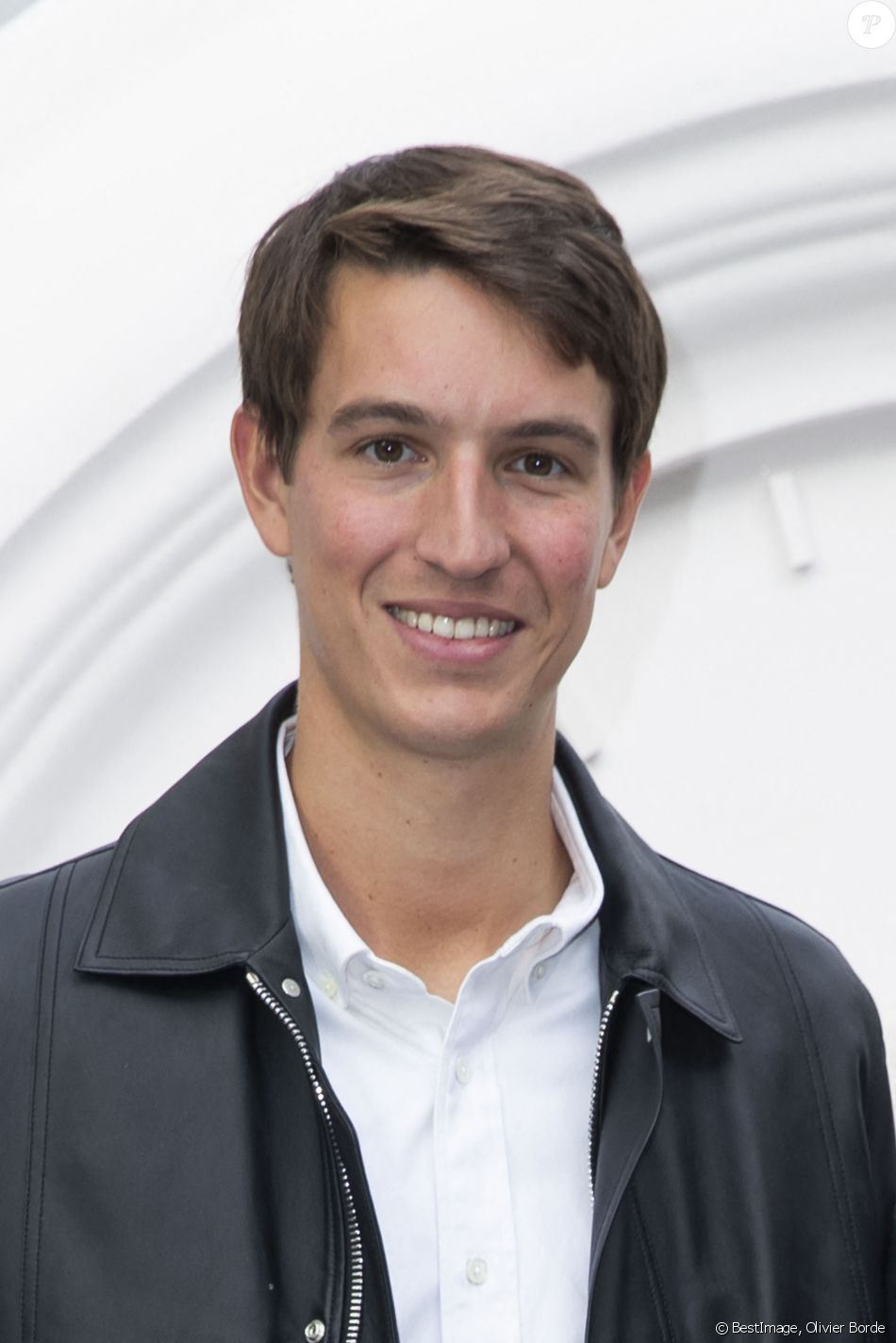 Alexandre Arnault - Backstage du défilé de mode Hommes printemps-été ...