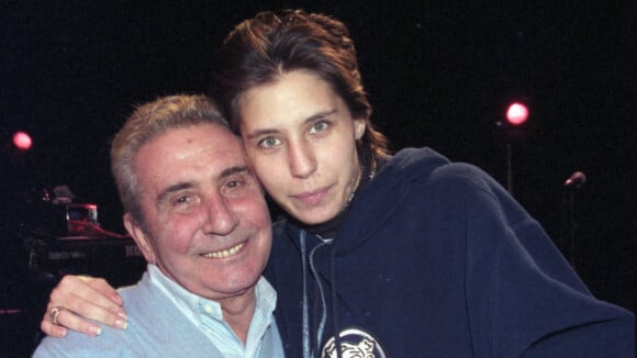 Photo : ARCHIVES - Gilbert Bécaud et sa fille Anne en bâteau au large ...