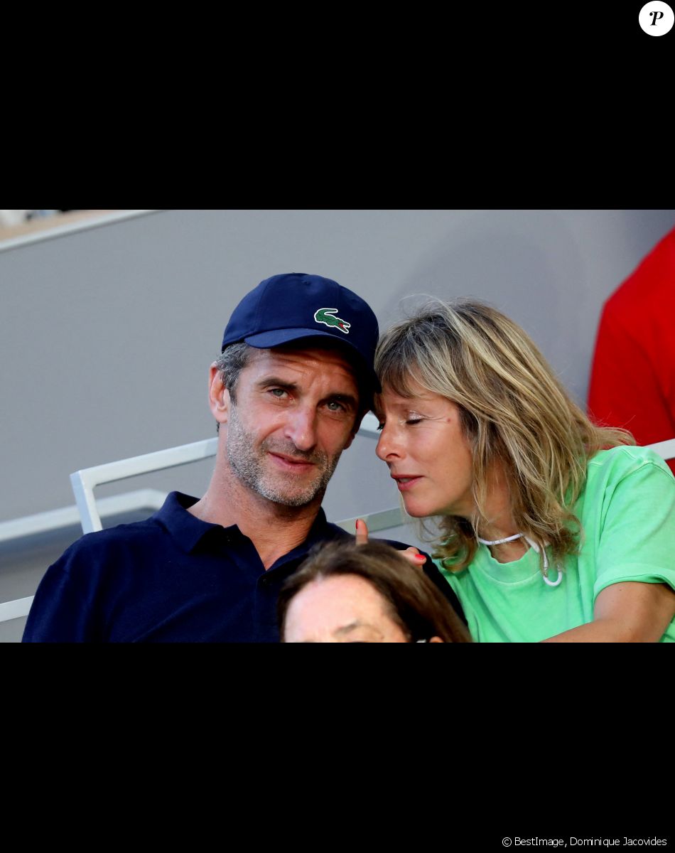 Karin Viard : En maillot de bain sur la route, elle s'éclate avec son ...