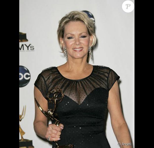 Jean Smart de 24 Heures maman... à 58 ans ! - Purepeople