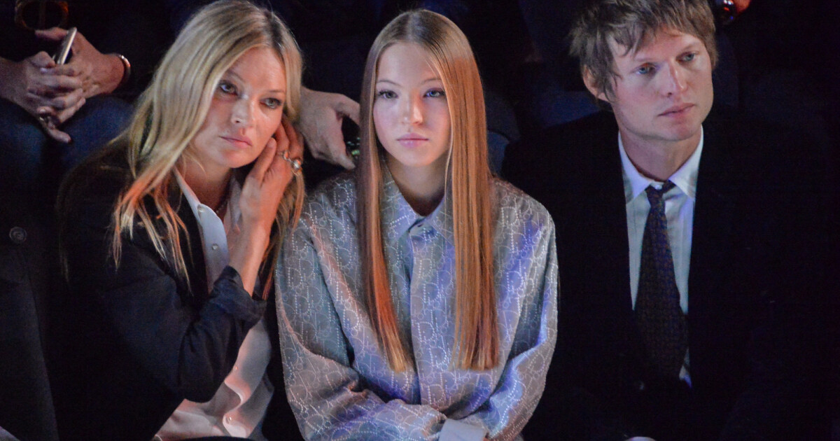 Kate Moss : Sa fille Lila enchaîne les défilés, sous les yeux de Tina ...