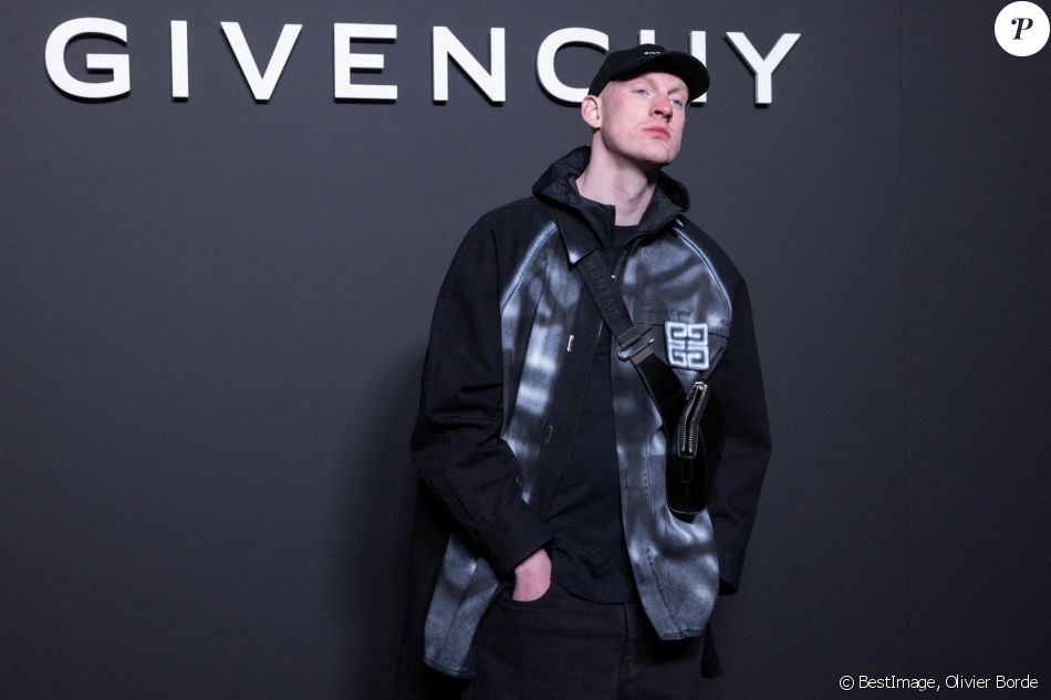Blackhaine assiste au défilé de mode Givenchy, collection automne-hiver ...