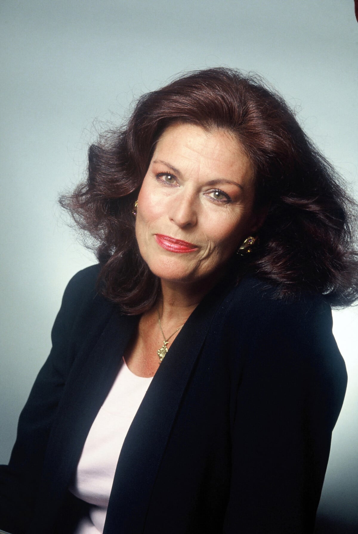 Photo : Archives - Portrait d'Elizabeth Teissier. - Purepeople