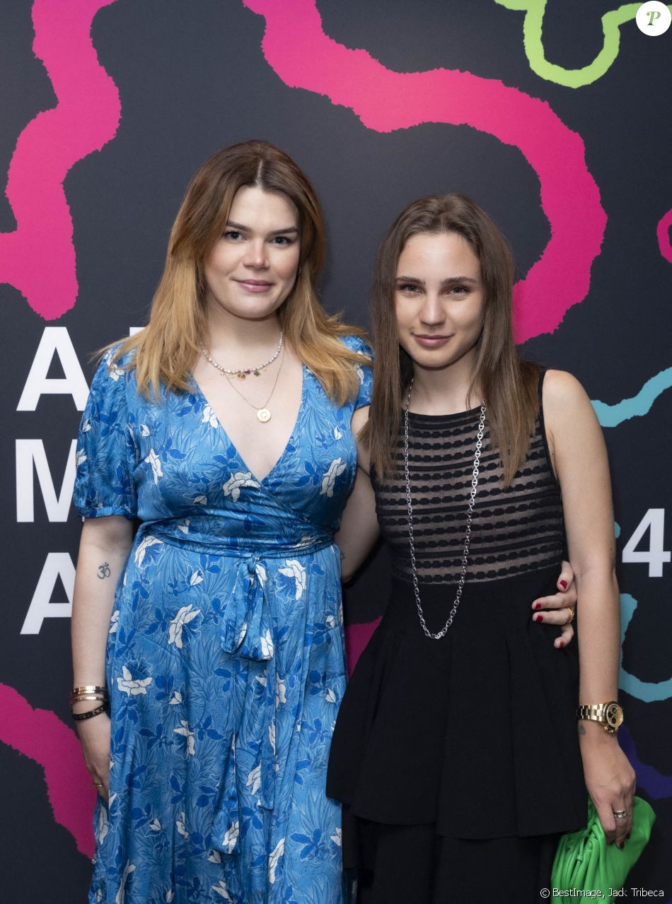 Camille Gottlieb, Rebecca Simonet - Photocall de la soirée des 40 ans ...