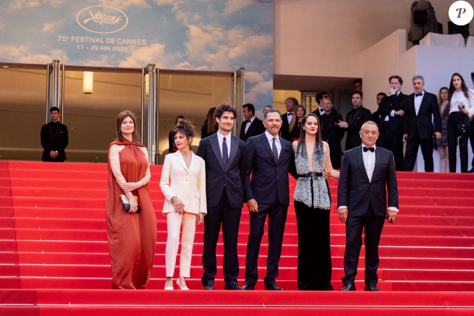 Anne-Dominique Toussaint, Louis Garrel, Anouk Grinberg, Noémie Merlant ...