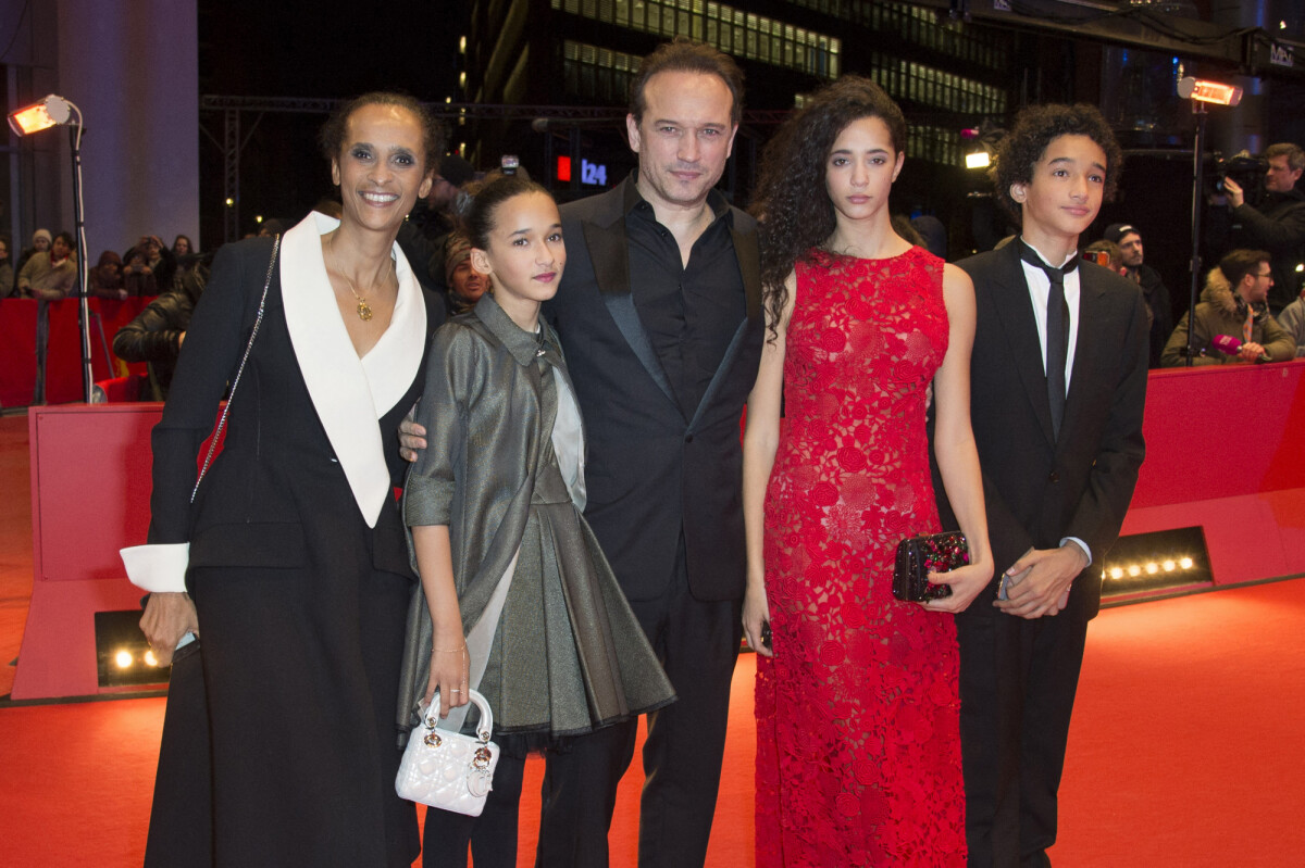 Photo : Le réalisateur Vincent Perez avec sa femme Karine Silla et ...