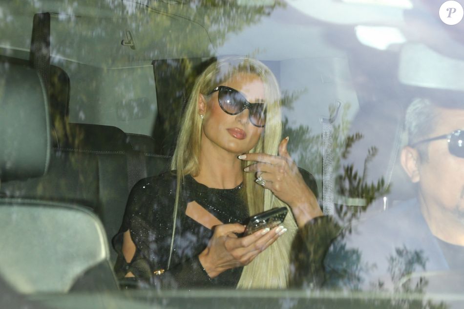 Paris Hilton avec son mari Carter Reum et sa mère Kathy Hilton arrivent ...