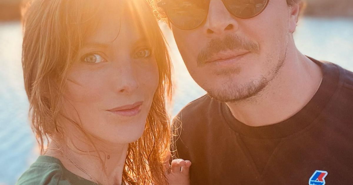 Elodie Varlet et son compagnon Jérémie Poppe sur Instagram. Le 20 avril ...