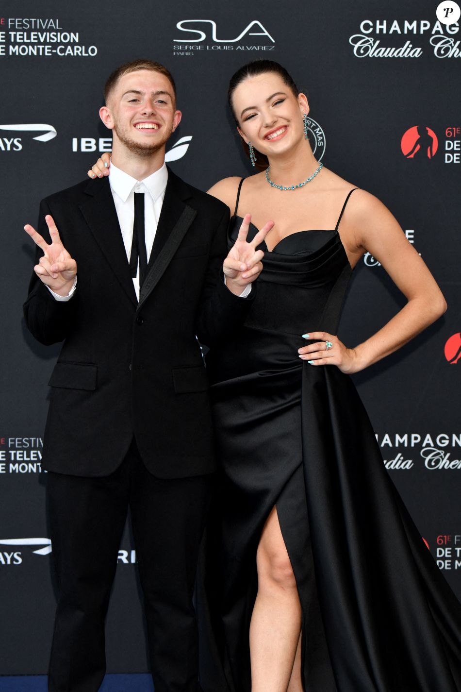 Michou et Elsa Bois au photocall de la cérémonie d'ouverture de la ...