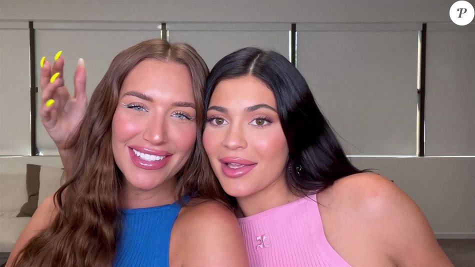 Kylie Jenner et Anastasia (Stassie) Karanikolaou présentent les ...