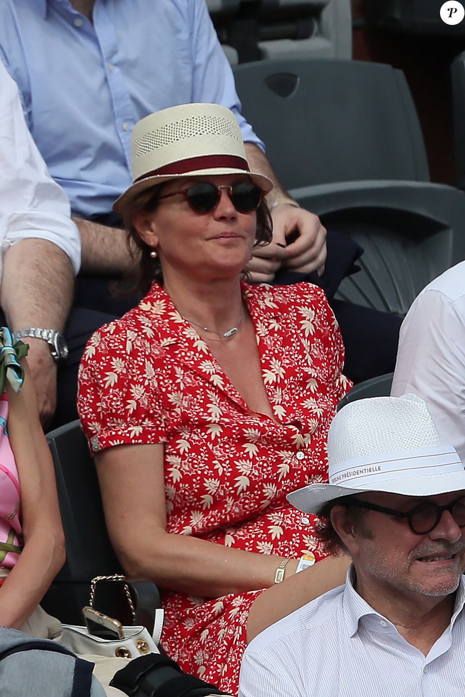 Cendrine Dominguez - People dans les tribunes des Internationaux de ...