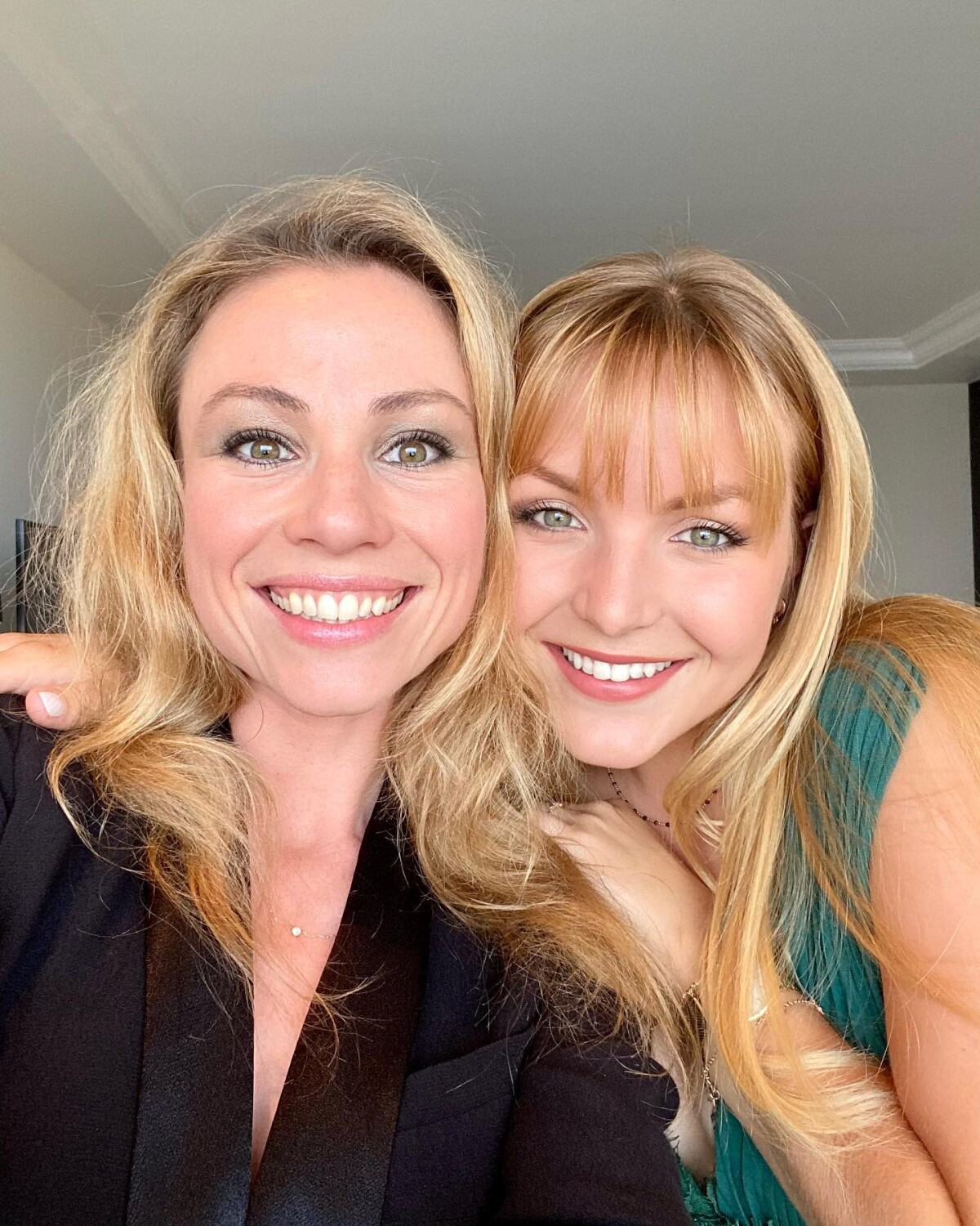 Photo : Alice Varela et Maud Baecker sur Instagram. Le 20 juin 2022 ...
