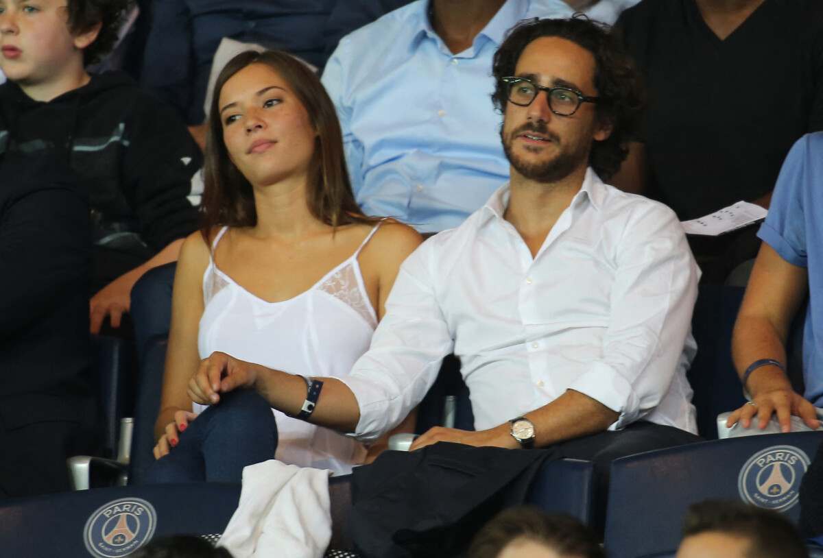Photo : Thomas Hollande et sa compagne Emilie Broussouloux (journaliste ...