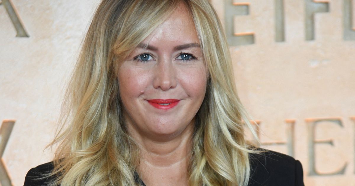 Enora Malagré - Avant-première du film Athena à la salle Pleyel à Paris ...