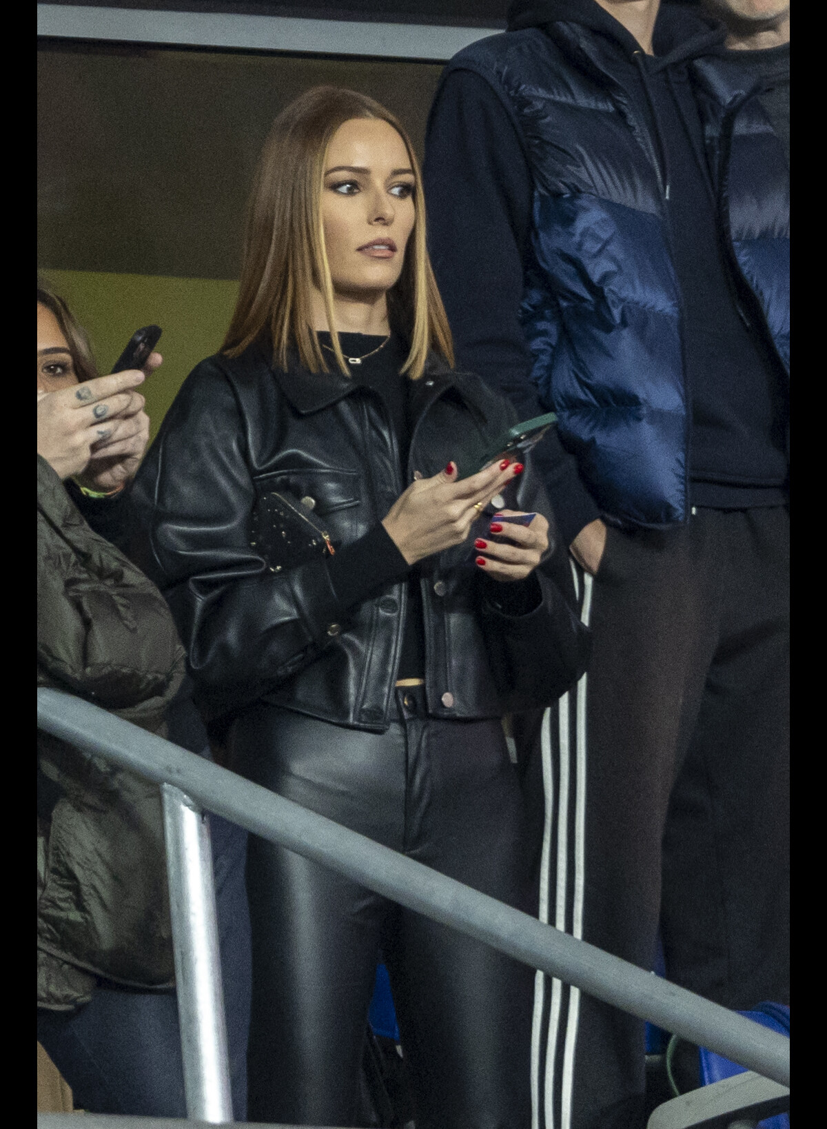 Photo : Maëva Coucke (Miss France 2018) - People dans les tribunes lors ...