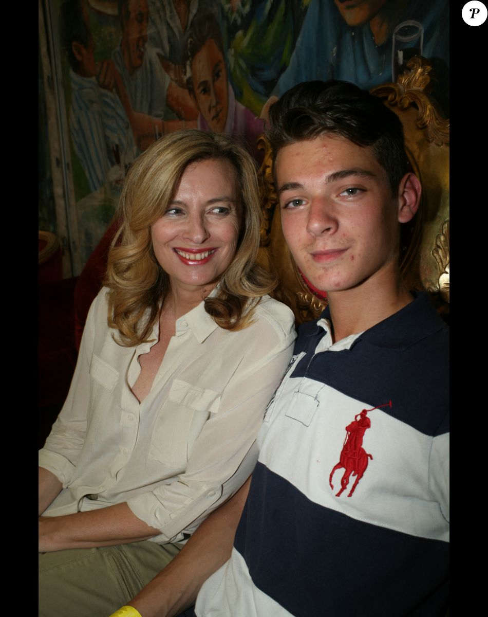 Valérie Trierweiler : Rare photo de son ex-mari, père de ses 3 enfants ...