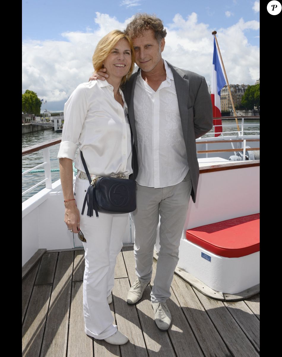 Julien Clerc : Sa première femme Virginie avait craqué pour un célèbre ...