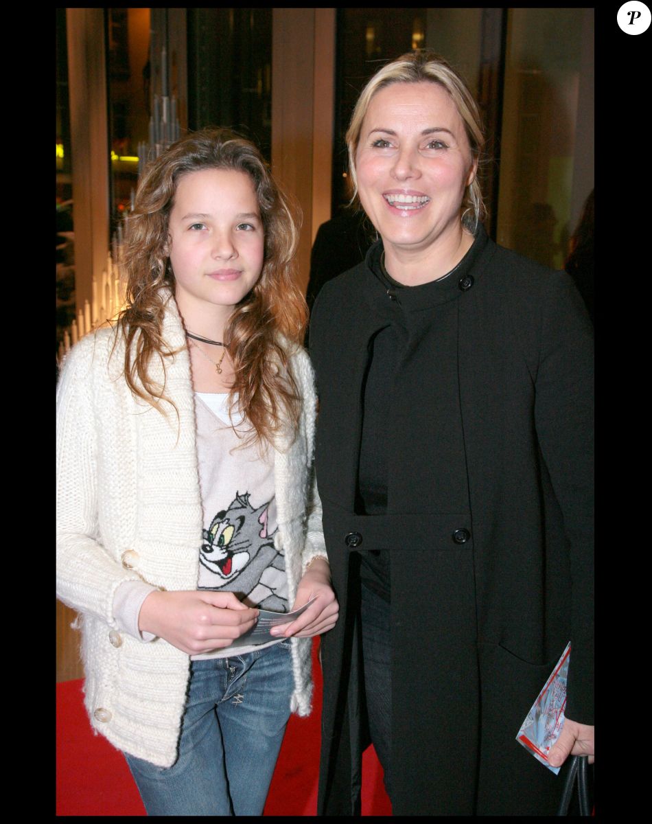 Sophie Favier, maman de la sublime Carla-Marie : rares photos de sa ...