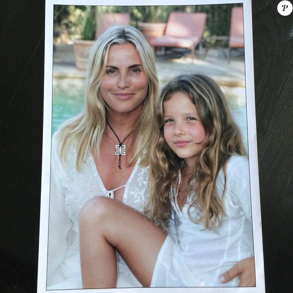 Sophie Favier et sa fille sur Instagram. - Purepeople Sophie Favier et sa fille sur Instagram. - Purepeople