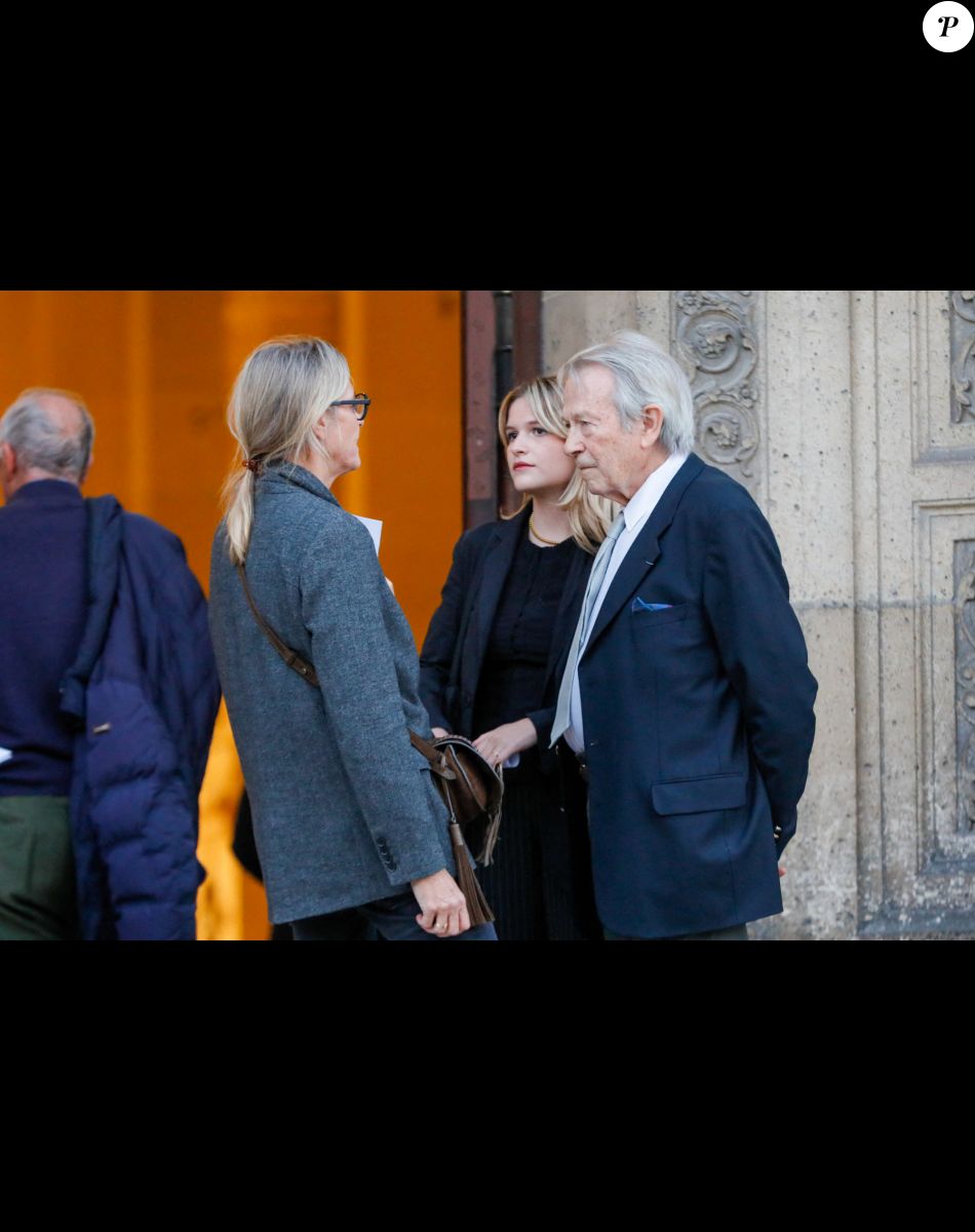 Hommage à Charlotte Valandrey : Brigitte Macron présente, discours de ...