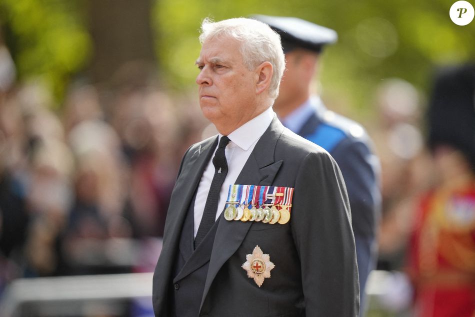 Le prince Andrew, duc d'York - Procession cérémonielle du cercueil de ...