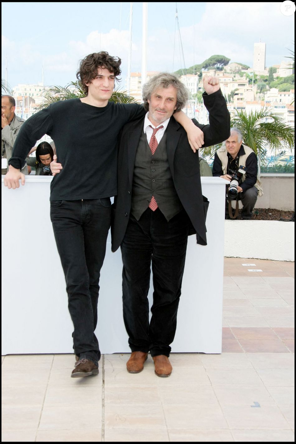 Louis Garrel et son père Philippe lors du Festival de Cannes en 2008 ...