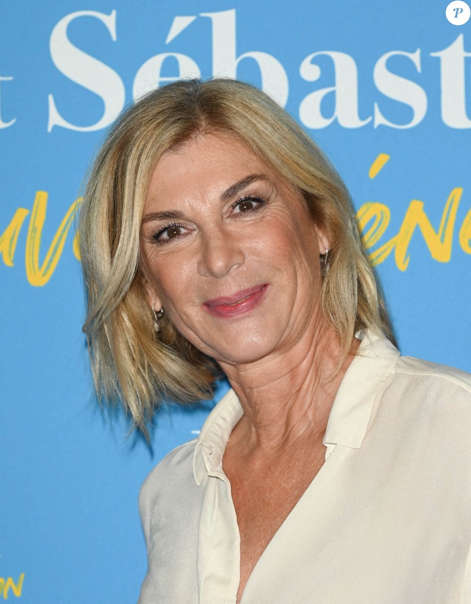 Michèle Laroque au photocall de la première du film Belle et Sébastien ...