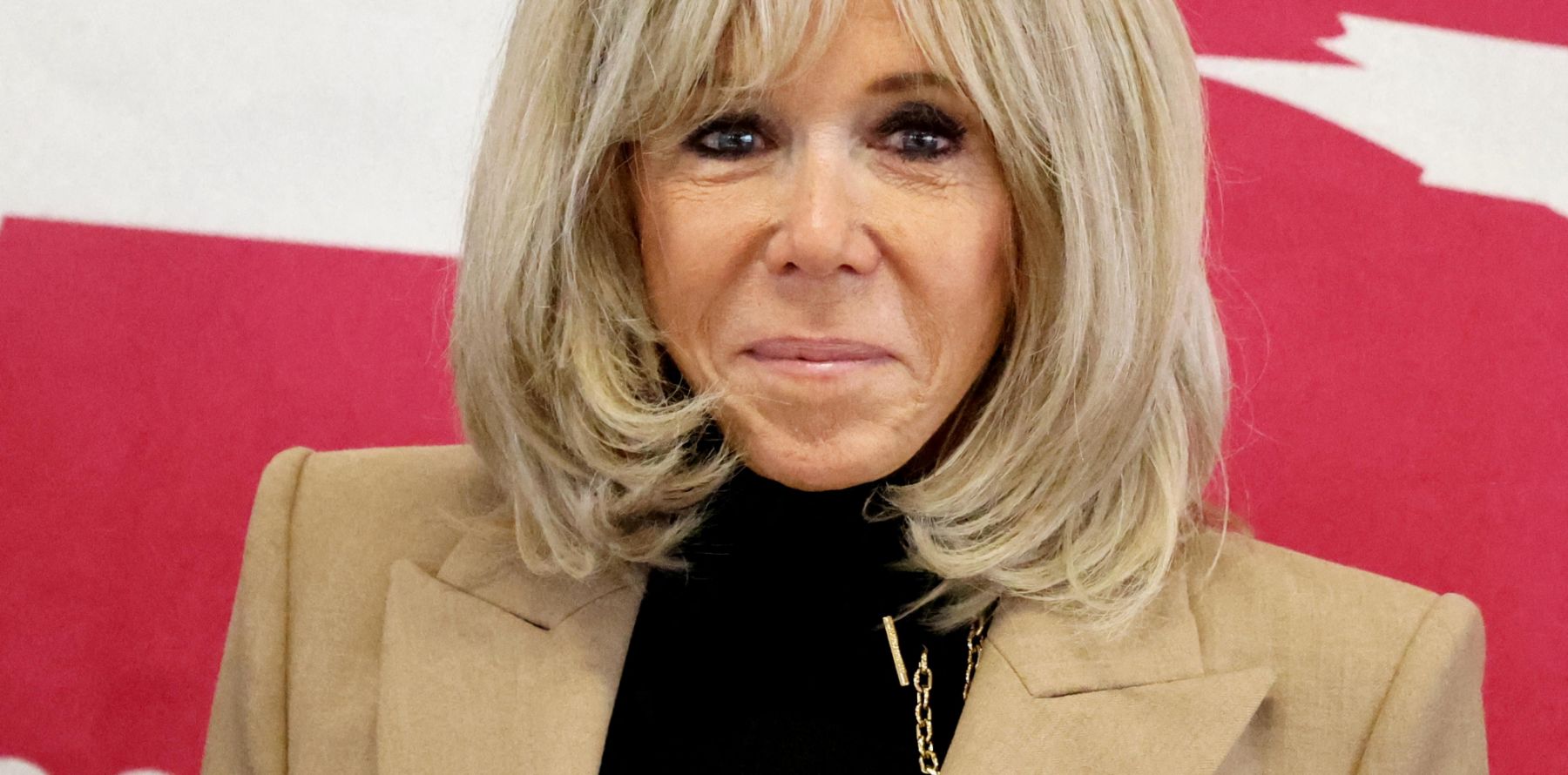 Brigitte Macron : Salle de classe, élèves, dictée... La première dame ...