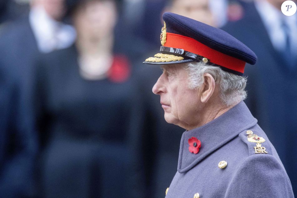 Le roi Charles III d'Angleterre lors du Remembrance Sunday Service à ...