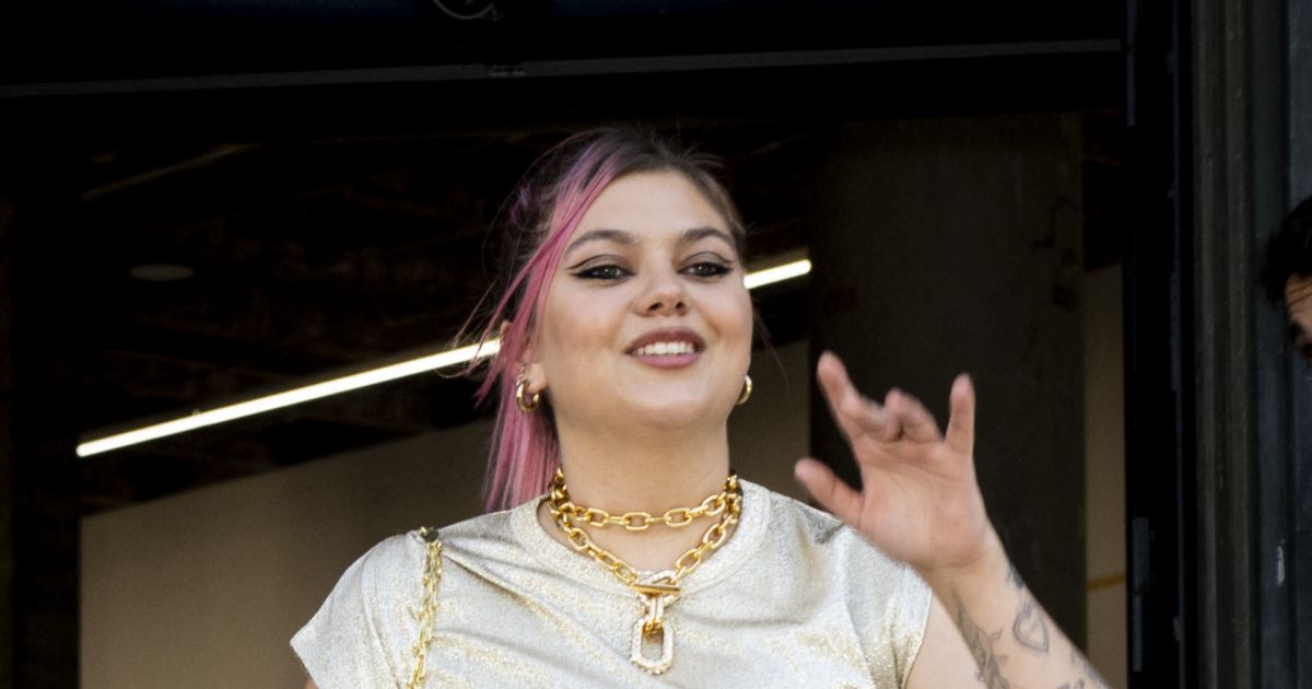 Louane - Les célébrités assistent au défilé Paco Rabanne Haute Couture ...